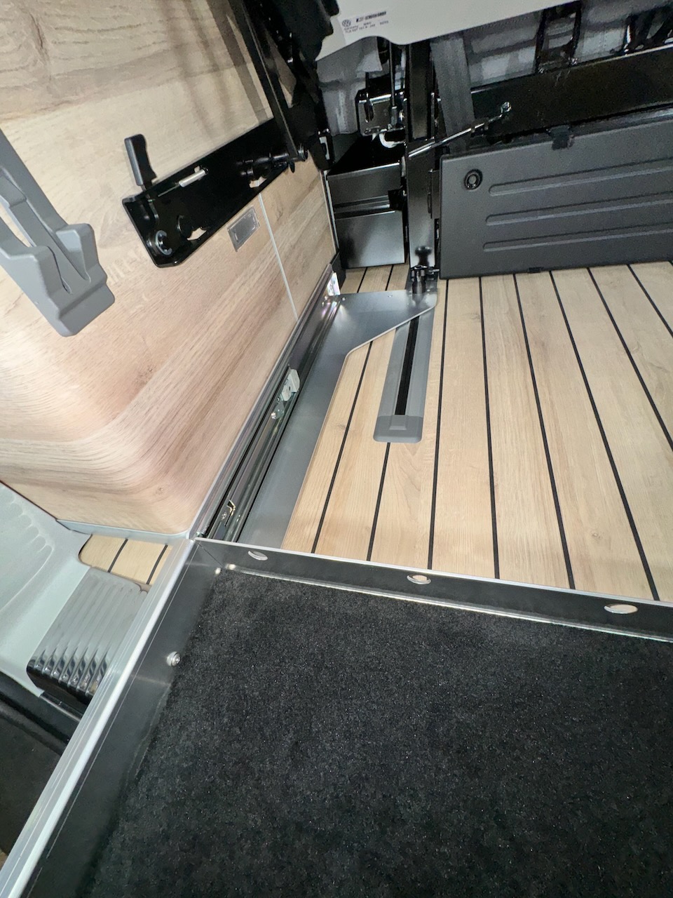Tiroir Cali JALOPY 710 New Alu | Volkswagenshop.be | Garage Van hoe