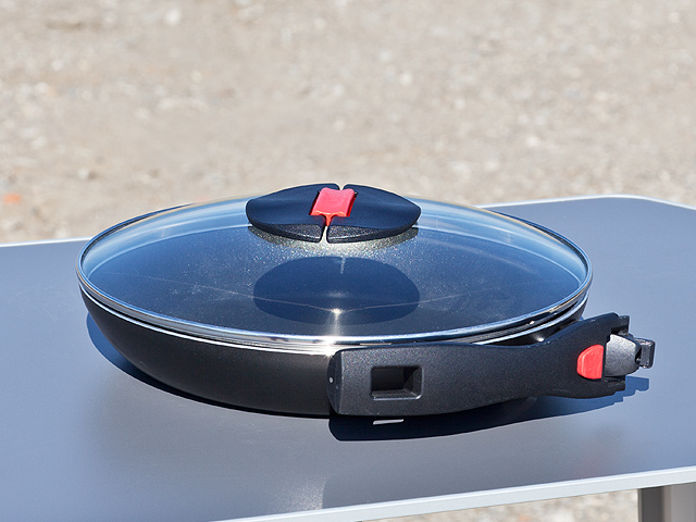 Pan set „Click & Cook“ - 100 801 002 | Volkswagenshop.be | Garage Van hoe